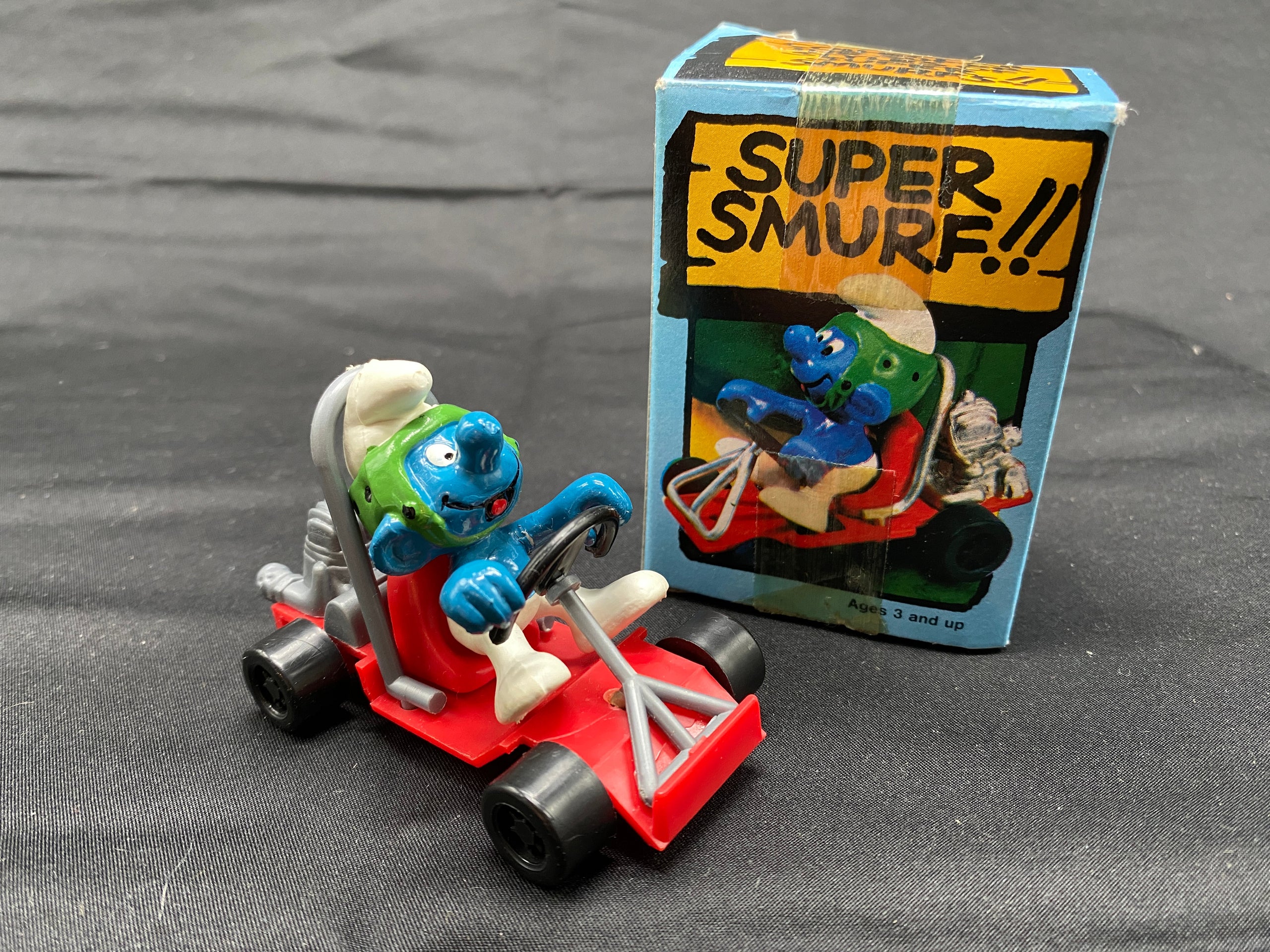 SCHLEICH SUPER SMURF #6725 GO CART W/BOX - 1980s | Drtonguestoys.net